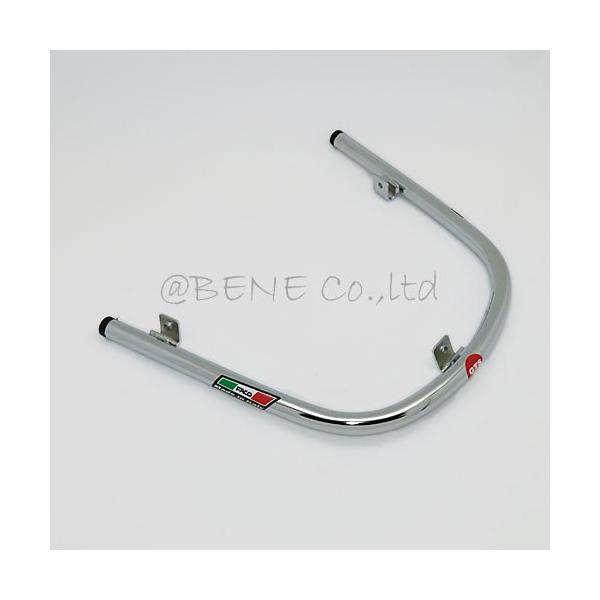 FACO製　フロントバンパー　Vespa GTS用付属のボルトでフェンダー部分に挟みこんで固定します。※品質管理が日本と異なる為に、使用には差支えの無い程度に小傷/小錆等がある場合がございますので、予めご了承ください。