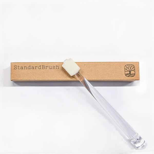 特徴花粉やハウスダストなどは一粒も漏らさず洗い落とすそんな本質的な課題に挑戦する鼻を洗う専用のブラシ。StandardBrushの毛量は実に70,000本。ケタ違いの毛量は洗浄力に直結、優しく回転させるだけで、鼻水もろとも大胆に洗い落します...