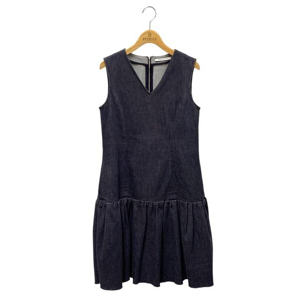フォクシーニューヨーク 39368 ワンピース 38 ネイビー デニム フリル■ブランドフォクシーニューヨーク■ジャンルワンピース/ドレス■性別タイプレディース■表記サイズ38■実寸サイズ総丈: 約92cm肩幅: 約34.5cm身幅: 約4...