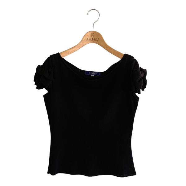 エムズグレイシー 918328 カットソー 38 ブラック リボン ニット■ブランドエムズグレイシー■ジャンルTシャツ/カットソー■性別タイプレディース■表記サイズ38■実寸サイズ総丈: 約52cm肩幅: 約38.5cm身幅: 約43cm袖...