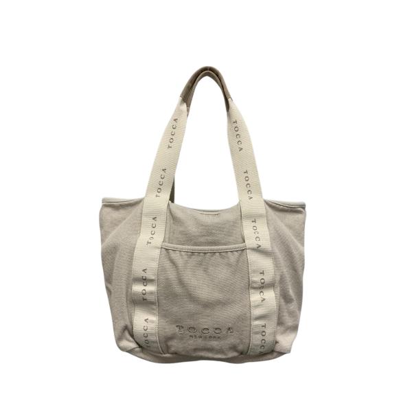 トッカ DANCING TOCCA CANVASTOTE BOTZCW0635 トートバッグ ベージュ ロゴ■ブランドトッカ■ジャンルトートバッグ■性別タイプレディース■表記サイズ■実寸サイズ幅: 約38.0cm高さ: 約25.0cmマチ:...