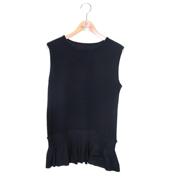 フォクシーブティック Smocking A-Line Knit Top 36839 ニット 42 ブラック ノースリーブ■ブランドフォクシーブティック■ジャンルトップス■性別タイプレディース■表記サイズ42■実寸サイズ総丈: 約65cm肩幅...