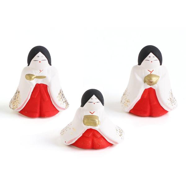 【ご購入後の当店からの連絡はご登録のメールアドレスに通知いたします。必ずご確認ください】【商品概要】本体サイズ: 左W3.5×H4cm・中央W3.1×H3.2cm・右W3.3×H4cm陶器製入数: 3個1組製造国: 日本【商品説明】【商品詳...