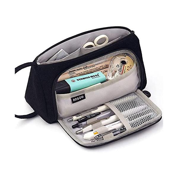 【ご購入後の当店からの連絡はご登録のメールアドレスに通知いたします。必ずご確認ください】【商品概要】【たっぷり入る大容量】ペン類が約50本入る大容量デザイン。消しゴム、付箋、ハサミ、定規、メジャー、修正テープなどの小物もたっぷり収容できます...