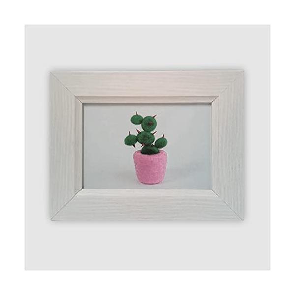 【ご購入後の当店からの連絡はご登録のメールアドレスに通知いたします。必ずご確認ください】素材　フレーム：樹脂製　　裏板　MDF　　ガラス仕様全体サイズ１７４×１３５mm収納サイズ１３０×９０mm枠幅２０mmスタンド付　Dカン2個　クラフト下...