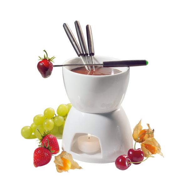 ・Fondue set made of fire-proof hard porcelain in white・Set comes complete with tea light, base, fondue bowl and four col...