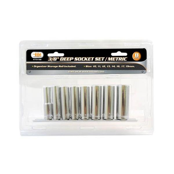 ・Loud whistle, great for sporting events, camping ＆ hiking・Carabiner included, so it clips on to belt loops, zippers, pu...