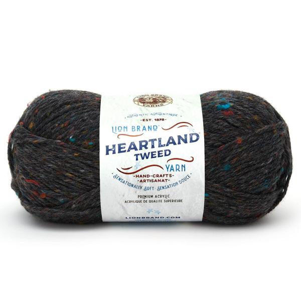 ・WORSTED-WEIGHT YARN FOR KNITTING: This soft knit and crochet yarn is ideal for creating pretty and durable blankets, sc...