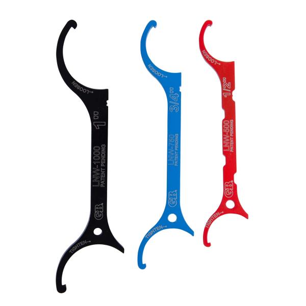 ・Locknut wrench solves the problem of tight spaces and fits the majority of UL locknuts・Etched markings allow for easy i...