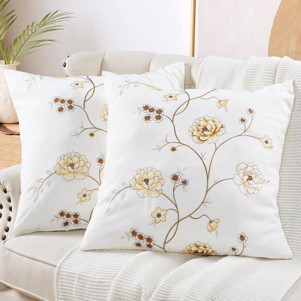 ・Classic Embroidery! Embroidery Canvas Pillow Shells are an easy and inexpensive way to upgrade your room's decor. Solid...