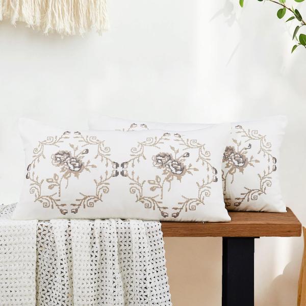 ・Classic Embroidery! Embroidery Canvas Pillow Shells are an easy and inexpensive way to upgrade your room's decor. Solid...