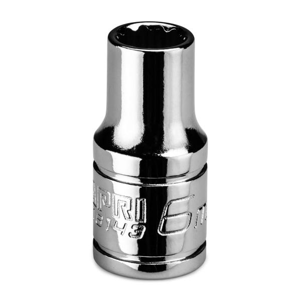 ・プロフェッショナルから信頼されているCapri Toolsの高性能ソケットは、手元にある仕事に必要なものです。・プレミアムクロムバナジウム鋼 当社独自の熱処理プロセスで強化し、より多くのトルクに耐えます。・完璧な MaxChrome メッ...