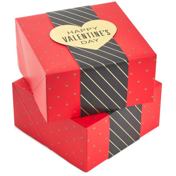 ・PACK OF 2 BOXES: Small gift boxes each measure 8" by 8" by 4".・CLASSIC DESIGN: Medium red gift boxes feature gold foil ...