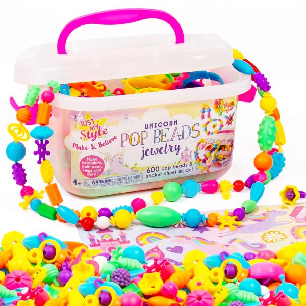 ・INCLUDES 500+ SNAP BEADS: From vibrant colors to whimsical shapes - the Make ＆ Believe Unicorn Pop Beads set includes o...