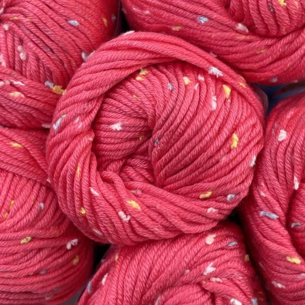 ・Soft yarn perfect for knit or crochet baby blankets, hats, mittens, sweaters, and more. You will love this textured yar...