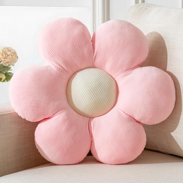 ・Three-dimensional flower shape design: The daisy throw pillow, each petal is filled with fullness, supporting force, co...