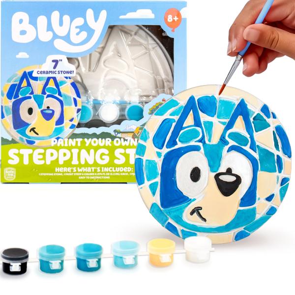 ・7インチのブルーストーン:Blueyの甘い顔が好きではない人はいますか? この飛び石キットは、7 インチの丸いセラミックストーンの上に、みんなのお気に入りの子犬の前面と中央を特徴としています。・すぐにペイント: 散らかった型枠をスキップし...