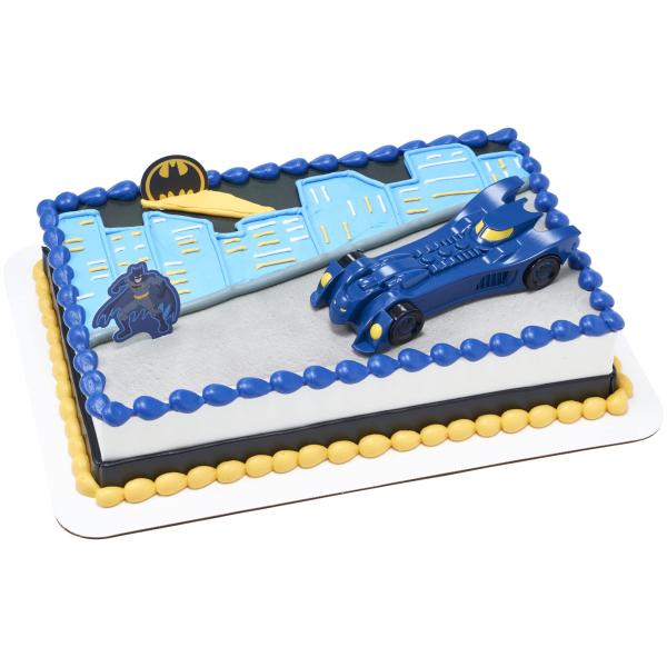 ・Batman Birthday Cake Decorations - Get into action with Batman and this fantastic 3 piece cake topper set. Batman races...