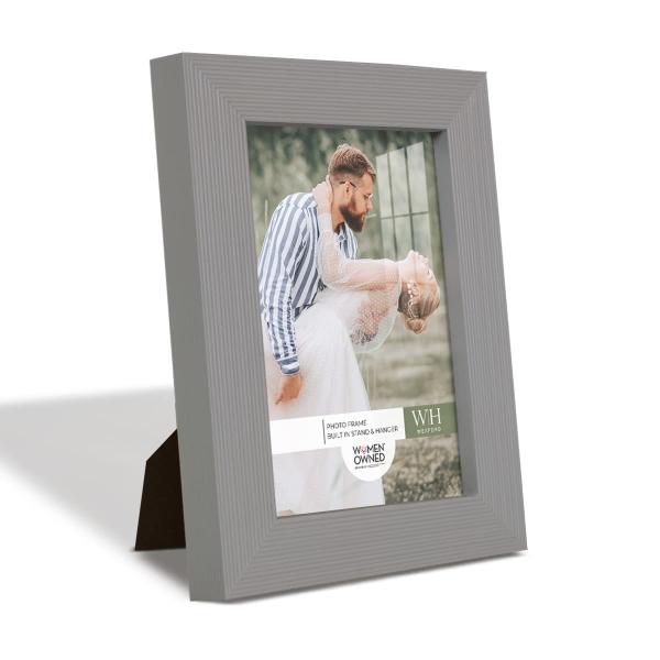 ・【Size】 The photo size (inner size) is 3.5"x5". Actual frame size (finished size) is 5"x6.5"x 0.75".・【Easy to Display】Th...