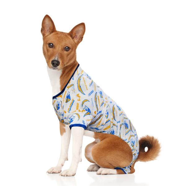 ・100% Polyester・Sure to make your pet cozy・Elastic stretch sewn in fabric for a comfortable fit・Show off their team spir...