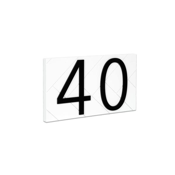 ・Horizontal sign dimensions are 10" width and 5.5" height. Up to 3 characters included in the price.・100% Made to last o...