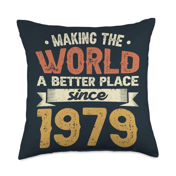 ・This is a 1979 birthday gift for women and men.・100% spun-polyester fabric・Double-sided print・Filled with 100% polyeste...