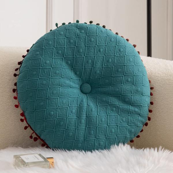 ・FACRIC: The pillow cover is made of polyester,not easy to fade and durable. The throw pillow is filled with PP cotton, ...