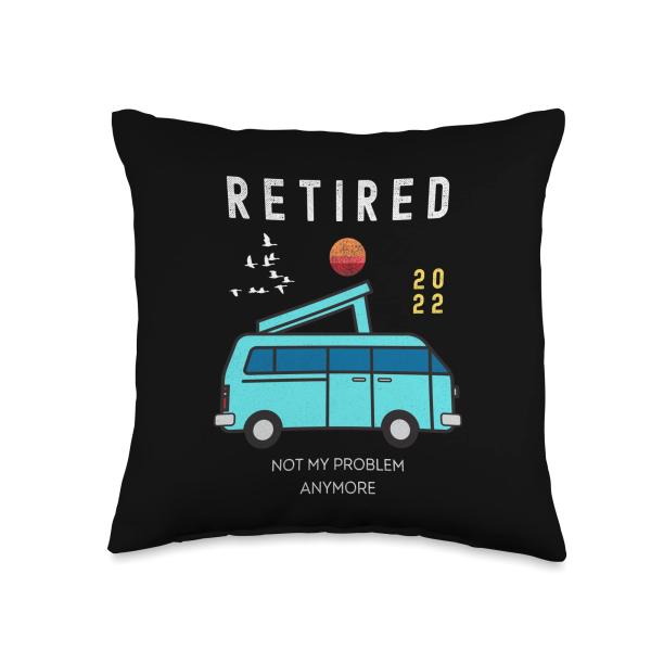 ・100% spun-polyester fabric・Double-sided print・Filled with 100% polyester and sewn closed・Individually cut and sewn by h...