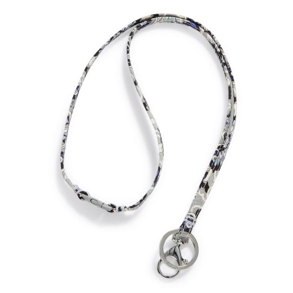 ・MACHINE WASHABLE RECYCLED COTTON - The cotton fabric that you're familiar with has been reimagined; the exterior fabric...