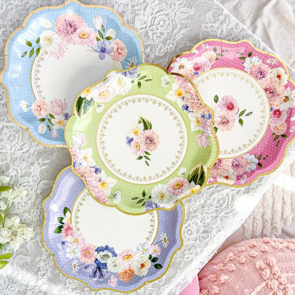 ・BEAUTIFUL ＆ FUNCTIONAL - Decorative disposable paper plates with an antique floral print. Floral print is accented by g...