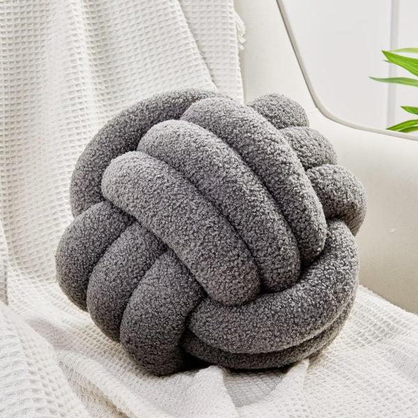 ・【KNOT BALL PILLOW】Uvvyui round throw pillow is made of high quality PP cotton filling and lamb wool fabric covering mak...
