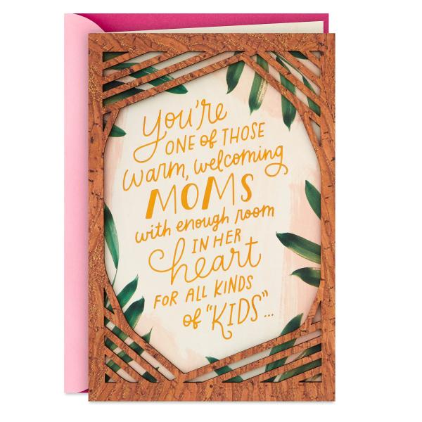 ・Wish a great mom a very special day with a lovely birthday card that reminds her just how wonderful she is.・Cover featu...