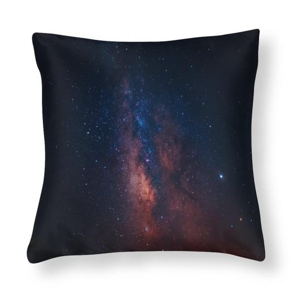 ・【Polyester Satin】These Space Nebula Universe Pattern pillow covers are made of soft and high density satin fabric. They...