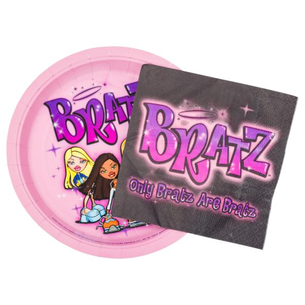 ・BRATZ DOLLS PARTY SET: Purple party pack includes plates and napkins designed with an airbrushed image of your favorite...