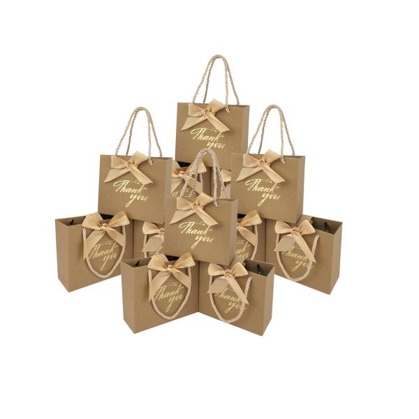 ・【パッケージ内容】当社のクラフトギフトバッグセットは、1回のご注文につき50個入り、ゴールドで「Thank You」と刻印されています。各バッグにはリボンとゴールドのハンドル2個が付いており、よりファッショナブルで精巧です。・【ミニギフト...