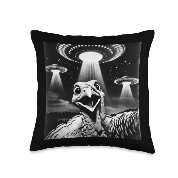 ・Funny Alien Turkey UFO Selfie Invasion. This funny Turkey selfie in front of UFOs is the perfect Turkey lovers. Ideal p...