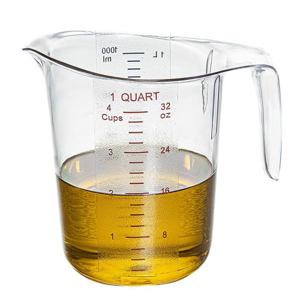 ・LIQUID MEASURING MADE EASY: This plastic measuring cup features embossed graduations up to 1 quart in 1/4 cup increment...