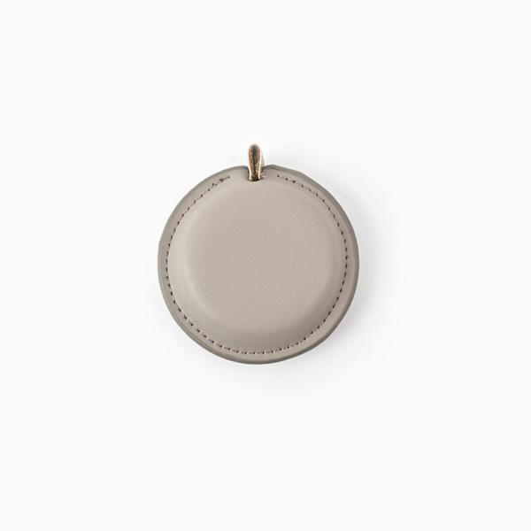 ・MPACT ＆ FASHION DESIGN: Pocket-sized tape measure, portable and space saving. Elegant leather measuring tapeCO with pus...