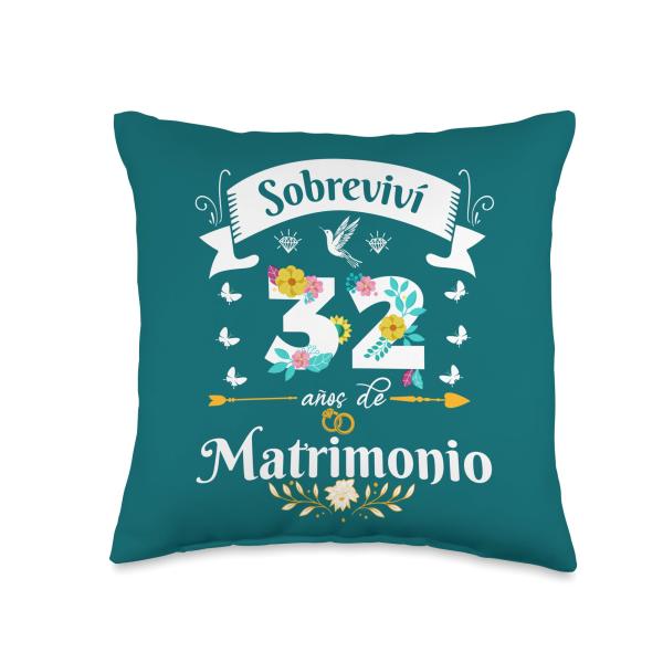 ・Celebra 32 a〓os de matrimonio con nuestro dise〓o 〓nico, capturando la esencia de la traves〓a juntos. La frase Sobreviv〓...
