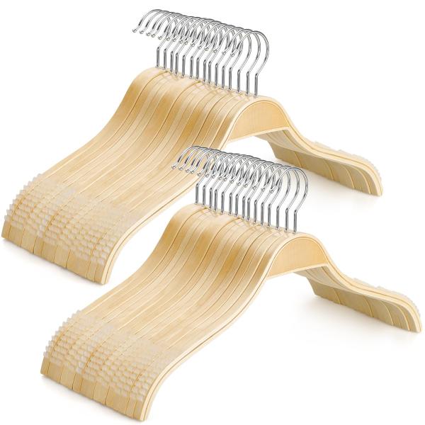 ・Non-Slip Rubber Strips: Soft rubber tipped on the shoulders of the Hangers prevent clothes from falling, making the han...