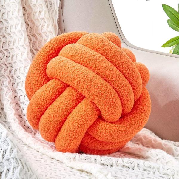 ・Knot Ball Pillow - Uvvyui round throw pillow is made of high quality PP cotton filling and lamb wool fabric covering ma...