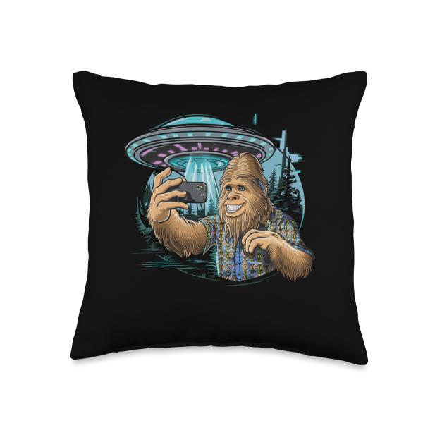 ・Get your retro rock vibe on with this funny vintage Bigfoot graphic. Perfect for men and women who love a good laugh an...
