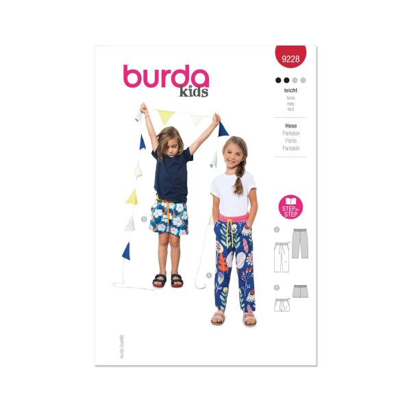 ・Burdaパターンキットには、パターンピース、ステップバイステップの図解説明書、生地・トリムの選び方、サイズ情報が含まれています。\n・子供サイズ4-11（104-146）対応。\n・花柄プリントとオフセットウエストバンドが特徴のパンツは...