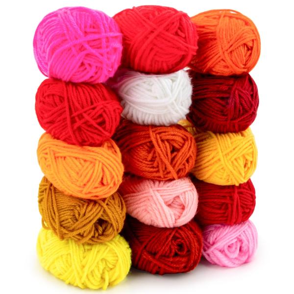 ・BRIGHT ACRYLIC YARN: 15 different colors of acrylic yarn, multi-color yarn for crochet and knitting beginners, bright a...