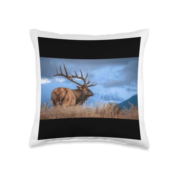 ・100% spun-polyester fabric・Double-sided print・Filled with 100% polyester and sewn closed・Individually cut and sewn by h...