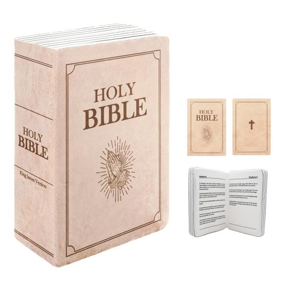 ・The Holy Bible 本型ぬいぐるみクッション（ベージュ）。聖書の一節が入った、開けることができる本型デザイン。・素材：ポリエステル100%（スパンポリエステル）・両面プリント・ポリエステル綿100%詰め、縫い閉じタイプ・一点ずつ...