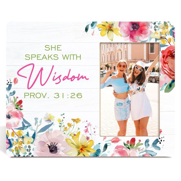 ・PHOTO FRAME SIZE: The whole size of the picture frame is 10 x 8 inches, it can hold photos that measure 4 x 6 inches, t...