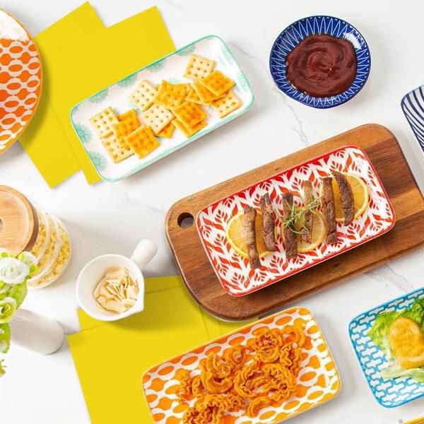 ・PACKAGE INCLUDES: Each pack contains 40 napkins, measuring 5 inches by 5 inches when folded, making them the perfect si...