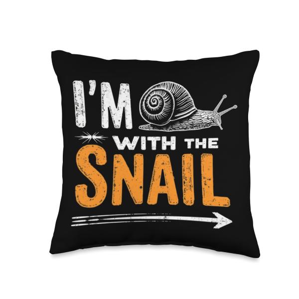 ・I'M WITH THE Snail Humorous Snail. Perfect for adding a dash of wit to your casual ensemble.・Humorous Snail. Casualwear...