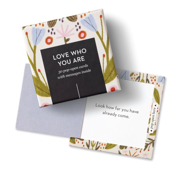 ・インスピレーションカード:ThoughtFullsのポップオープンカードは、誰かの一日にちょっとした楽しさを加える楽しい方法です。 ポップオープンカードの各ボックスには、予期せぬ喜びを呼び起こす30枚の高揚する引用符が入っています。 グリ...